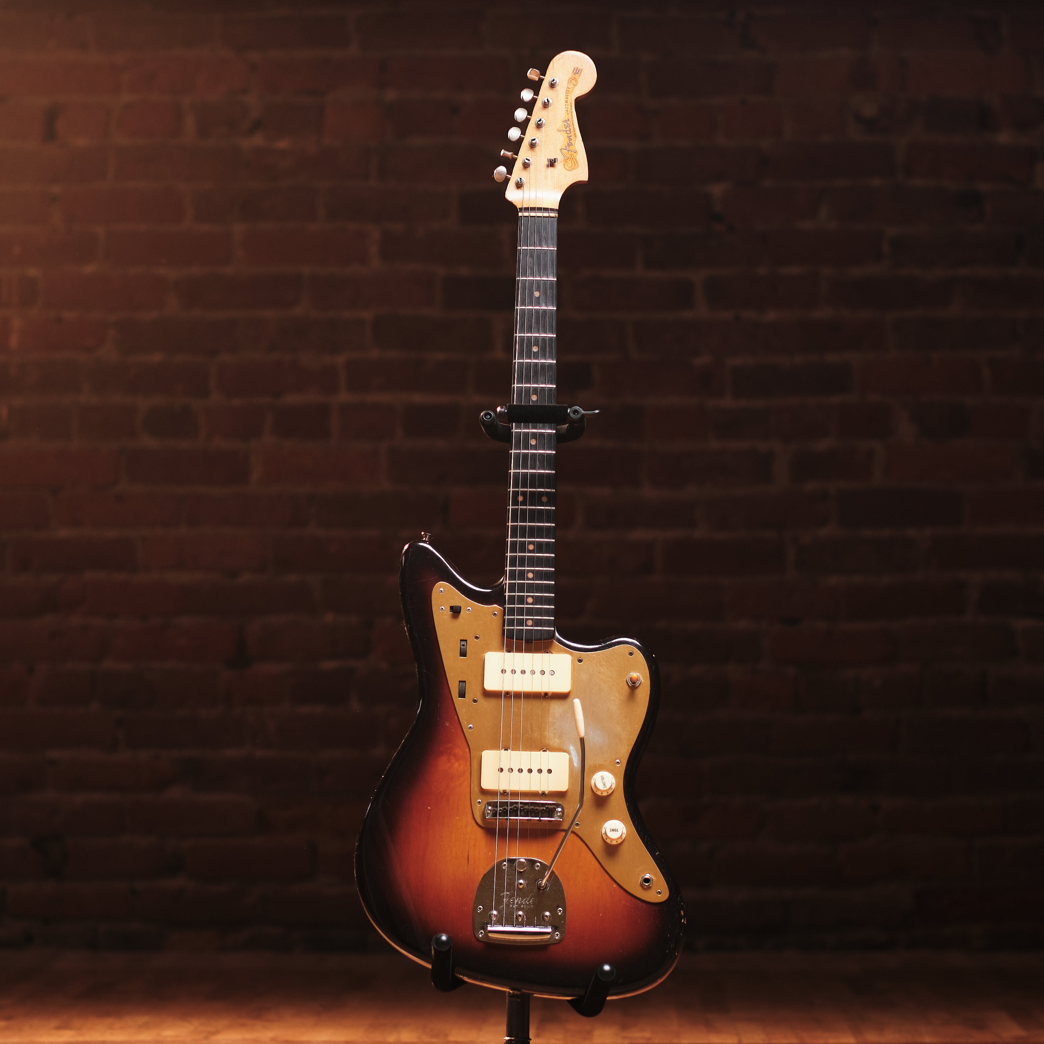 Emerald City Guitars - Seattle's Premier Vintage Guitar Shop Since '96