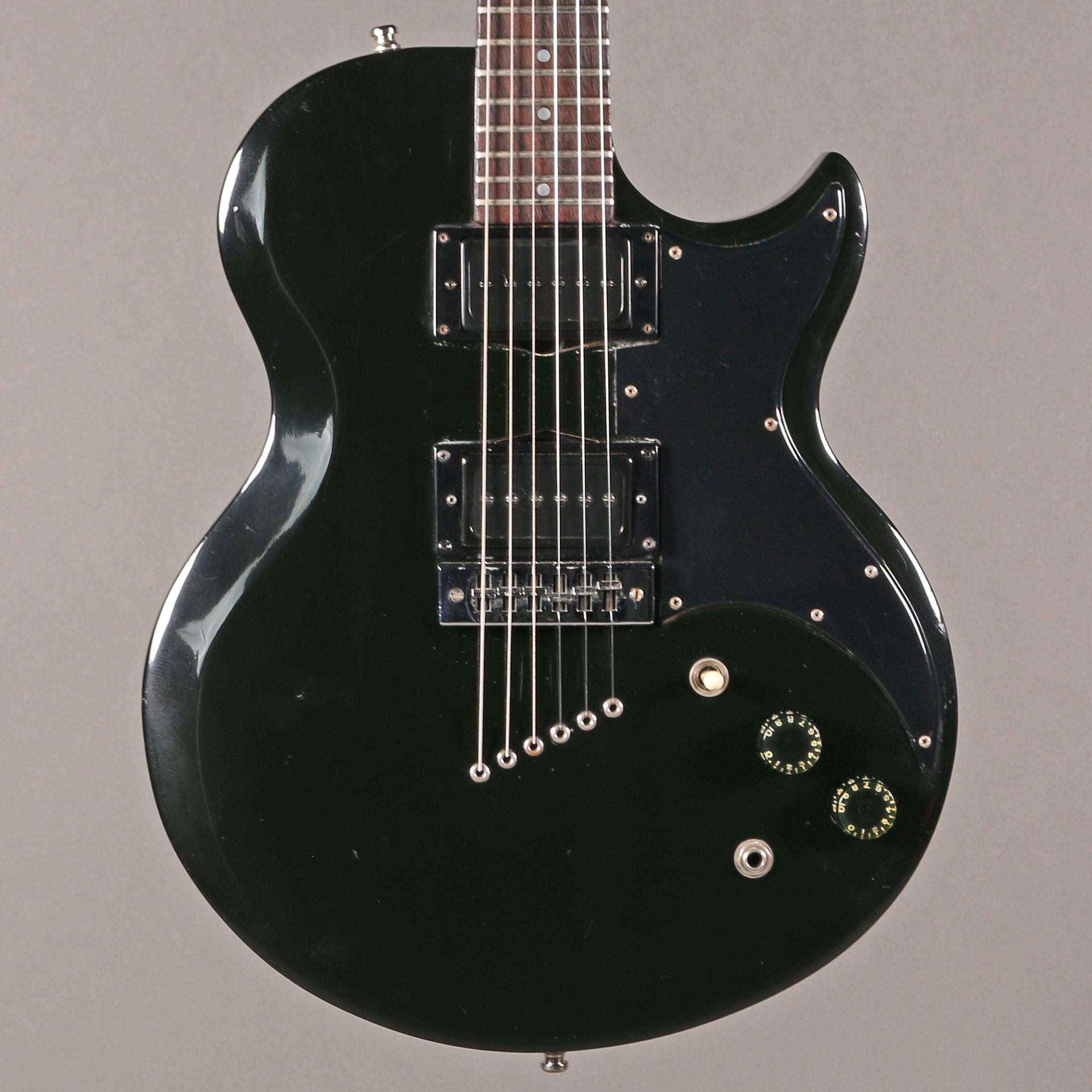 1977 Gibson L6-S Deluxe – Emerald City Guitars