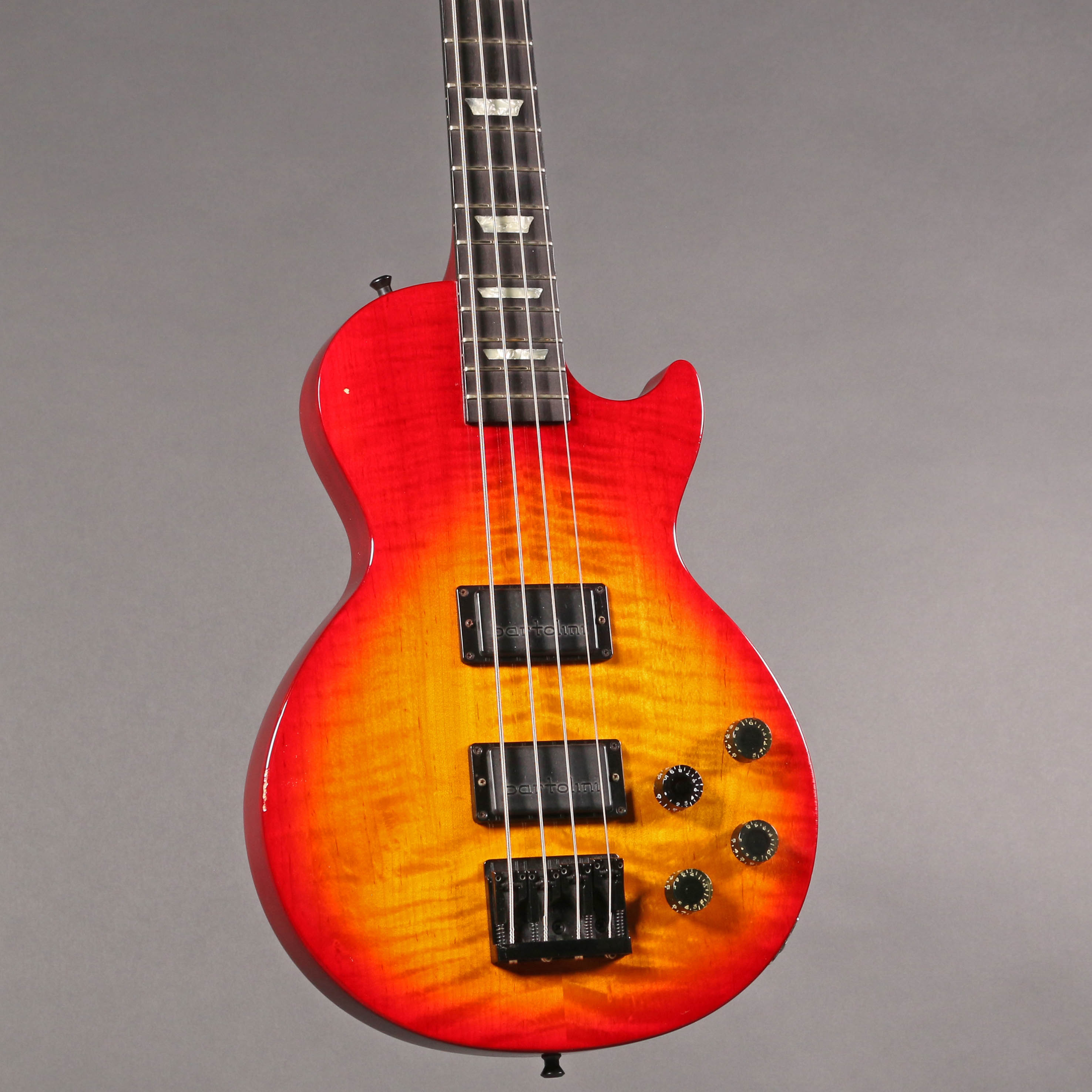 Bass | Shop Vintage & Pre-owned Basses Online – Emerald City Guitars