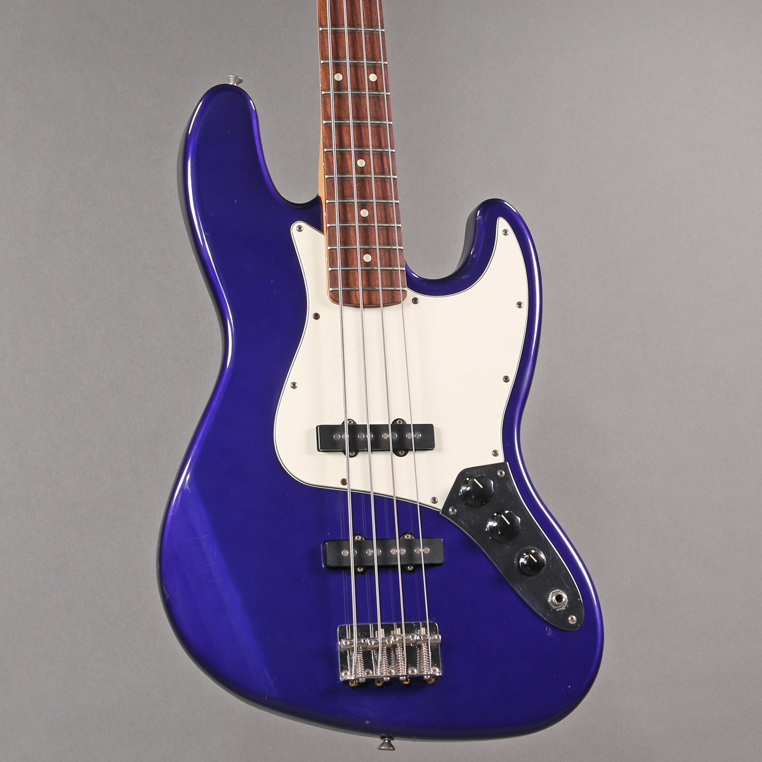 Bass | Shop Vintage & Pre-owned Basses Online – Emerald City Guitars
