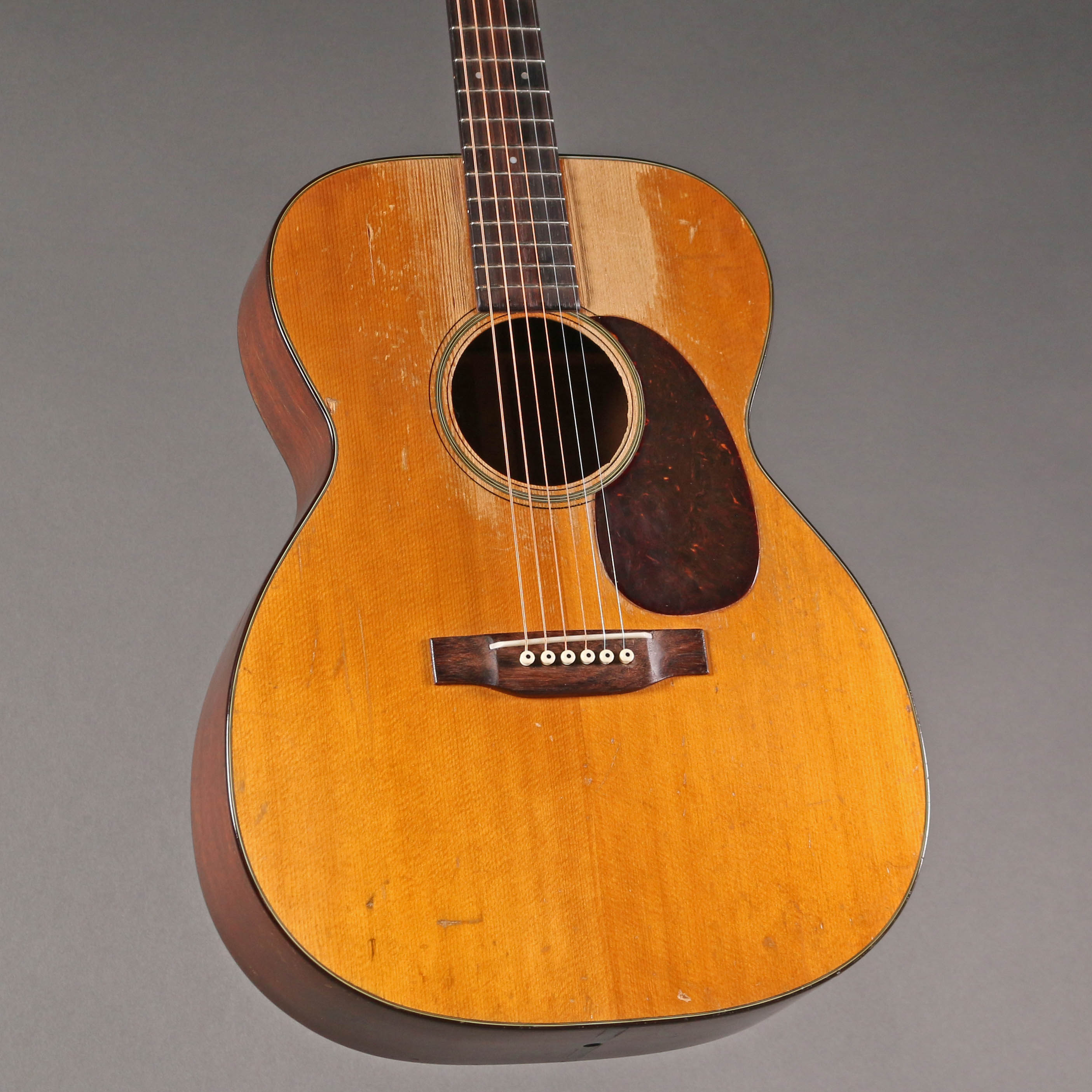Martin Acoustics | Shop Vintage & Pre-owned Martin Guitars – Emerald ...