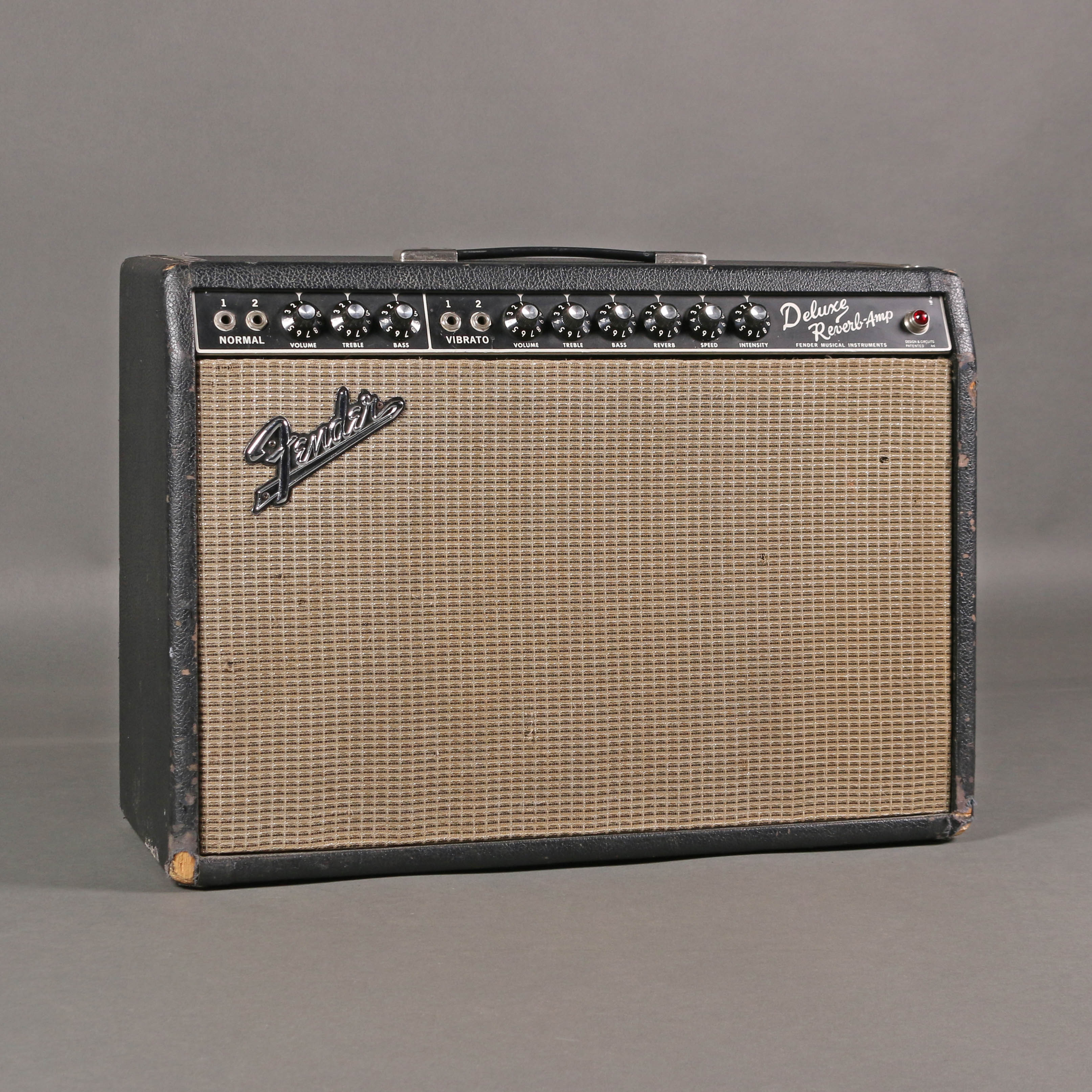 Amps | Shop Guitar and Bass Amplifiers | Fender, Marshall, Vox, Carr ...